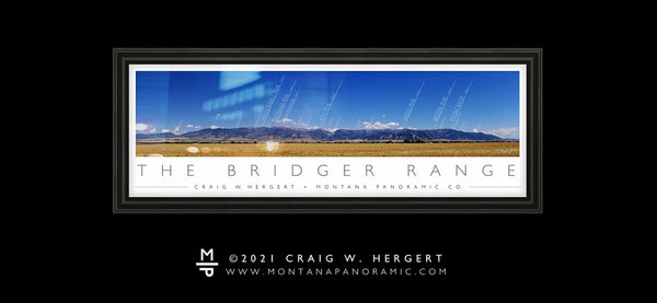 panoramic photo frames the range